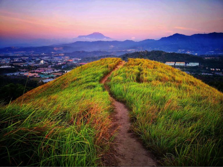Top 12 Hiking Trails in Malaysia for Beginners [2026]