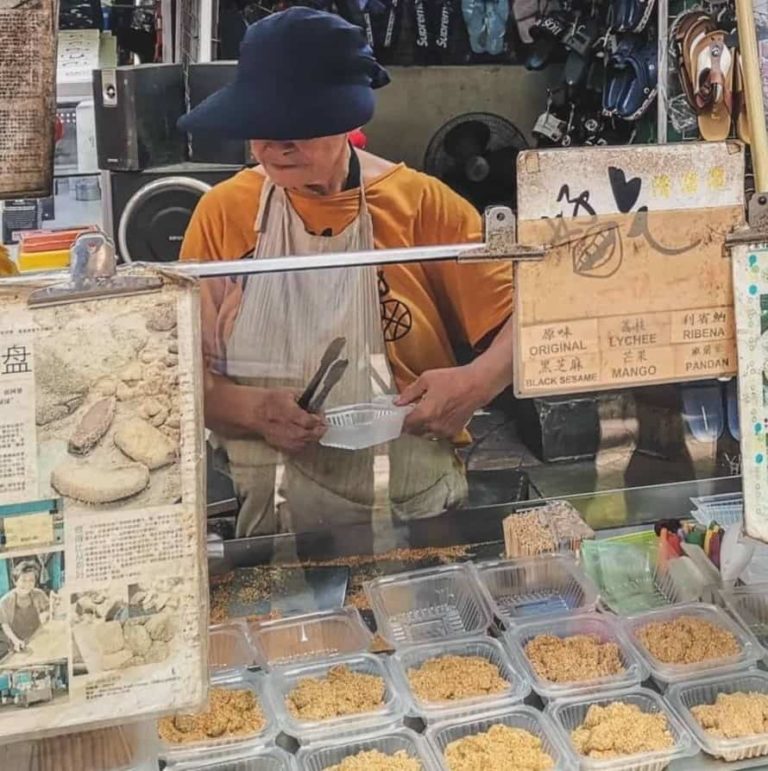 Petaling Street: What to Eat, Do and Expect [2025]